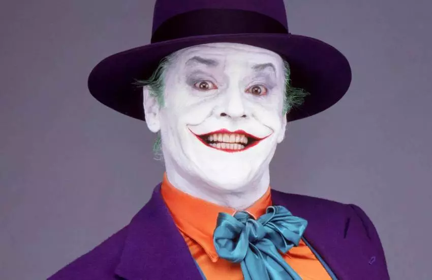 Her Tişt Derbarê Joker de: Çîroka Xerabreşkek Fîlimê di 9 Xûlekan de